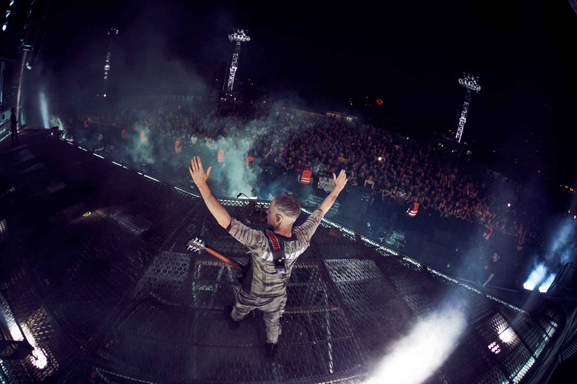 Skrillex Concert Wallpaper